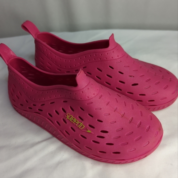 Speedo | Shoes | Speedo Little Girls Pink Water Shoes Size 9 | Poshmark